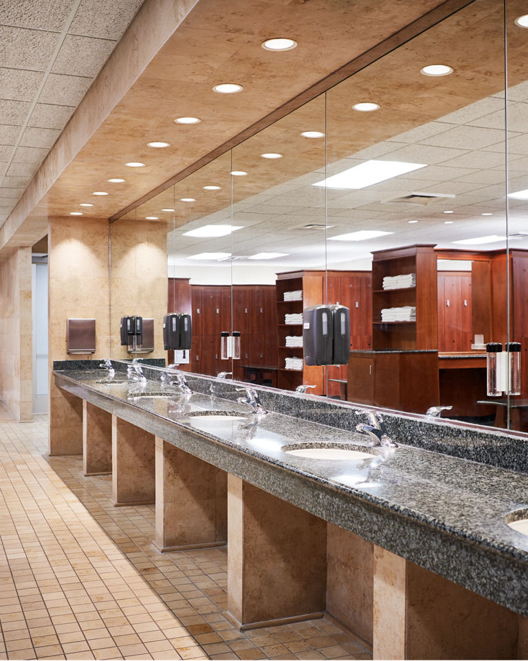 Luxury Amenities at Greenway | Life Time