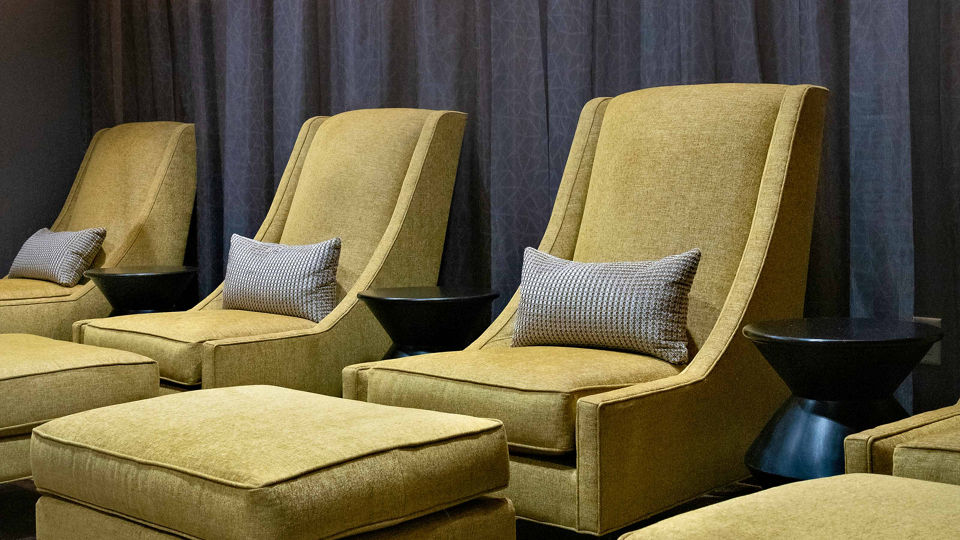 Luxury Amenities at One Wall Street | Life Time
