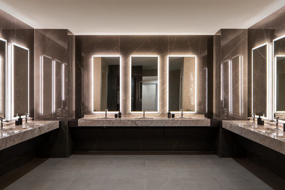 Luxury Amenities at Lenexa | Life Time