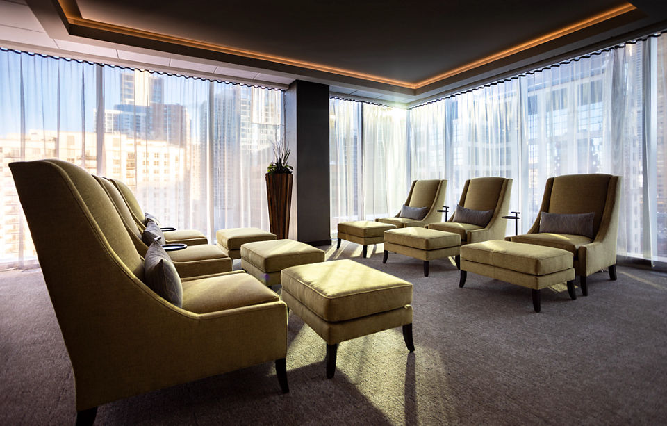 Luxury Amenities at River North at One Chicago | Life Time